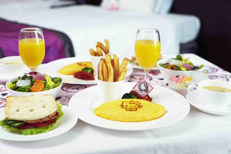 Keio Plaza Hotel Shinjuku Hello Kitty Themed Experience In Tokyo Japan