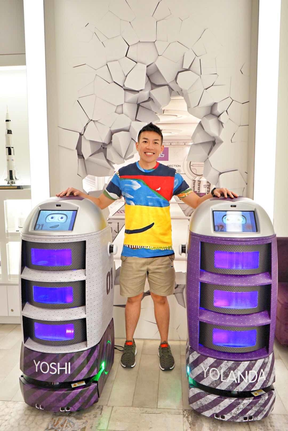 YOTEL Singapore – Living It Up In Futuristic First-Class Style