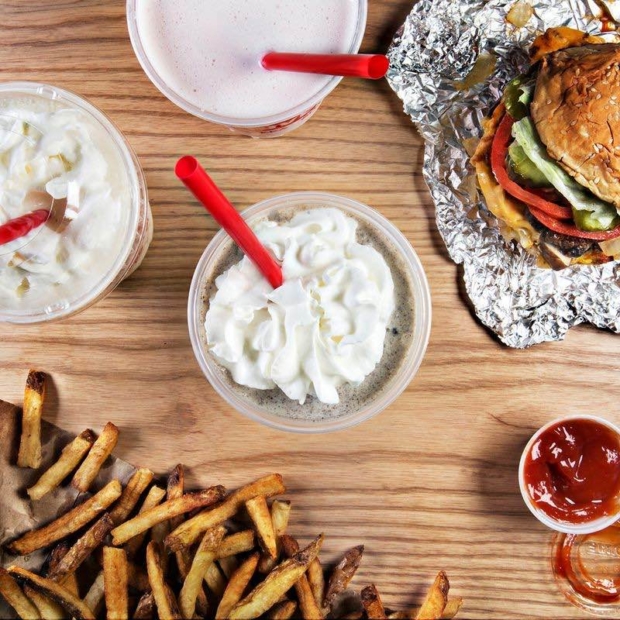 FIVE GUYS Singapore - 1st Singapore Store Opens­ At Plaza Singapura