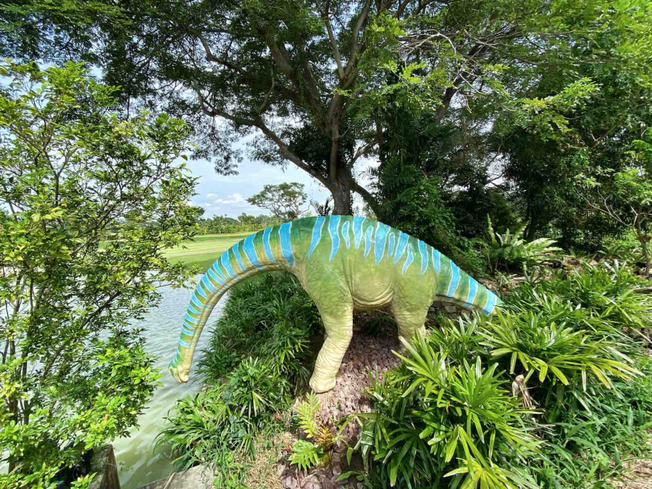 Changi Jurassic Mile - Book A Visit To See Over 20 Life-sized Dinosaurs