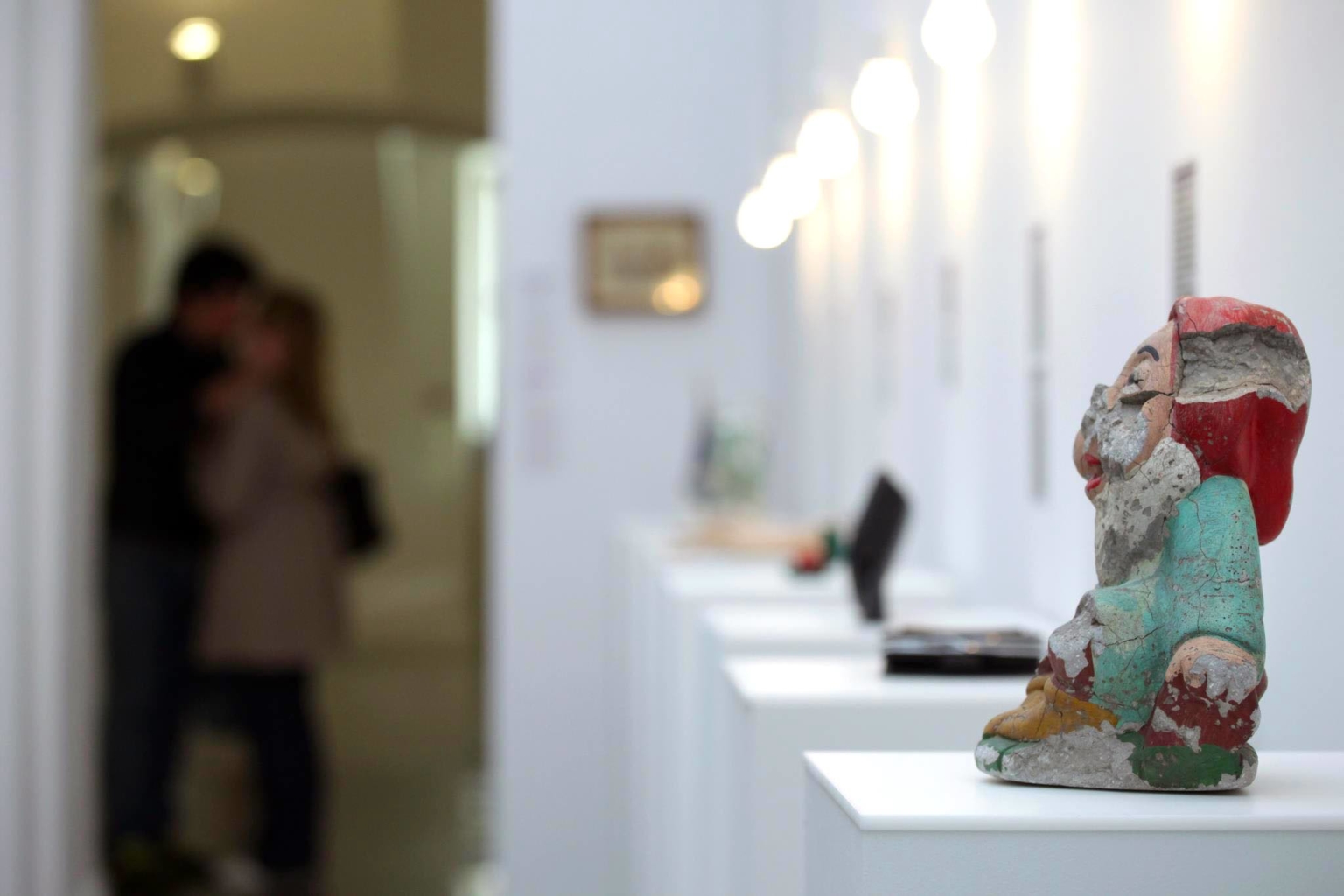 Museum Of Broken Relationships - Ponder Over Stories Of Failed Love