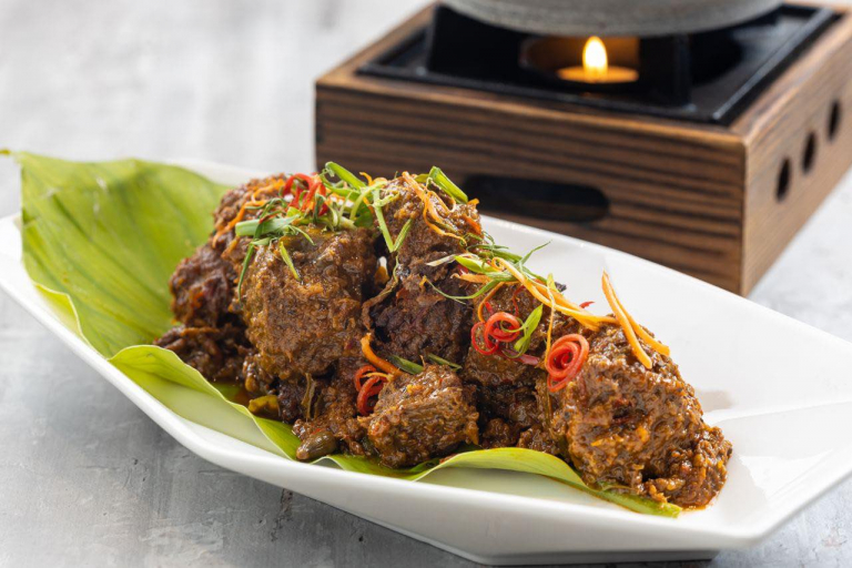 Permata Singapore Nusantara Buffet - 60 Dish Spread At Gedung Kuning