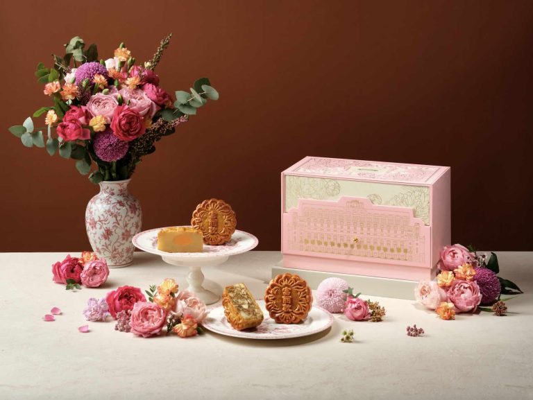 Fullerton Hotel Mooncake 2025: Traditions With A Refined Twist